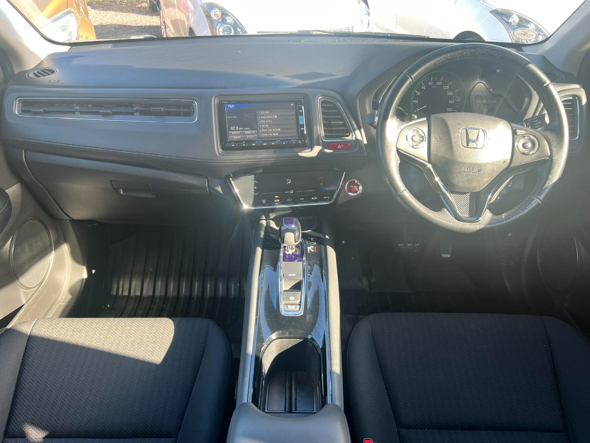 2015 Honda Vezel HV X | Osaka Carz