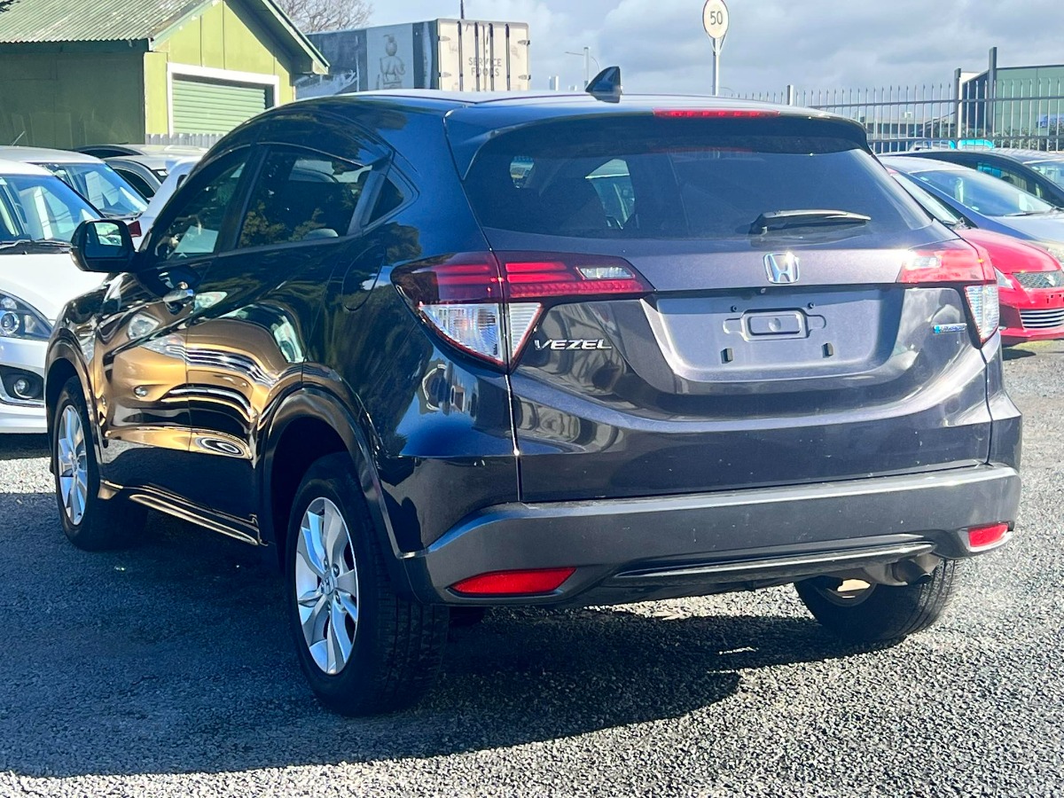 2015 Honda Vezel HV X | Osaka Carz