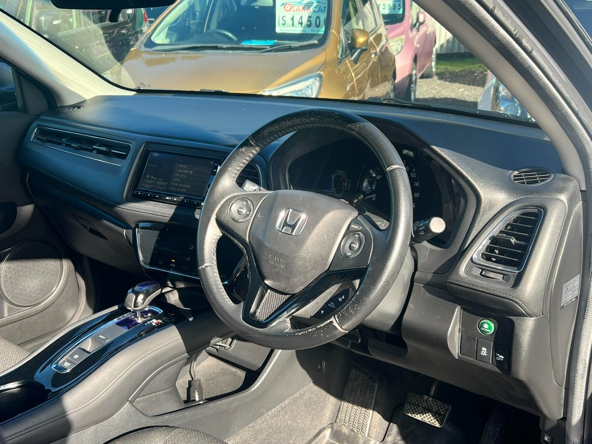 2015 Honda Vezel HV X | Osaka Carz